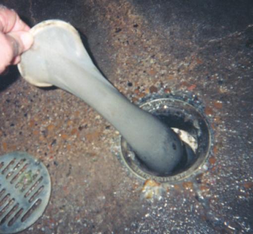 Solid Mesh Drain Sock for Floor Drains in Restaurants